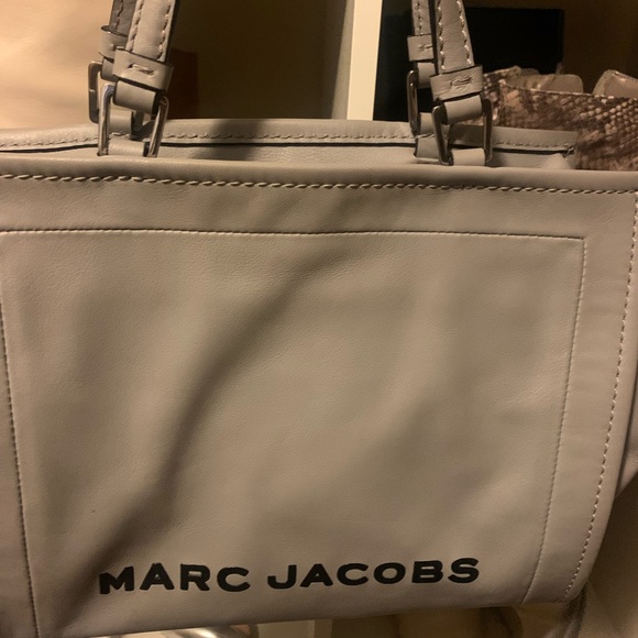 Marc Jacobs | Bags | Marc Jacobs Gray Leather Tote | Poshmark